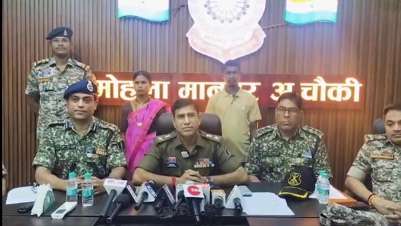 नक्सली प्रेस टीम के कमांडर ने पत्नी के साथ किया सरेंडर, दोनों पर था 5-5 लाख का इनाम - Lalluram